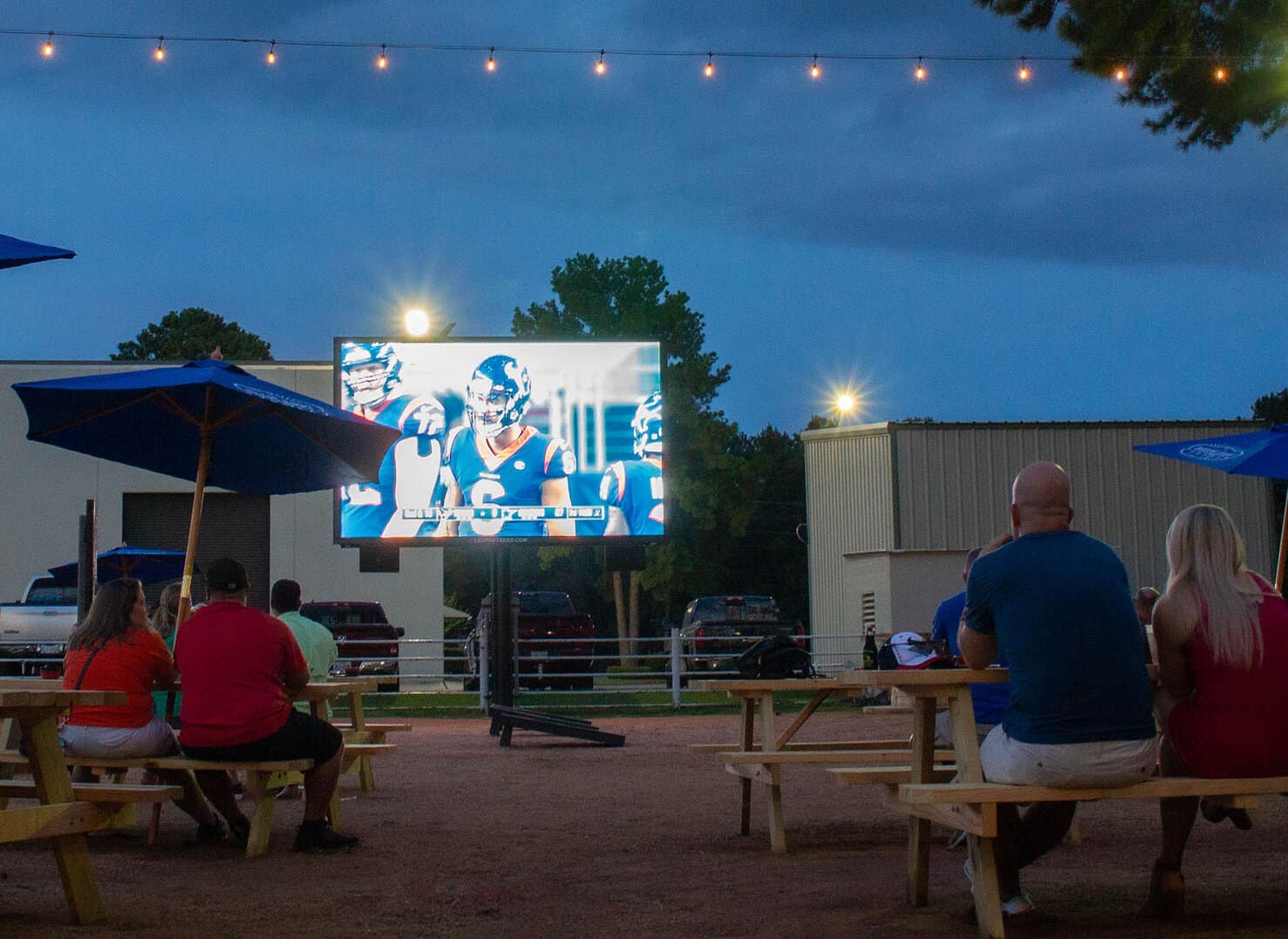 Bareback Bar & Icehouse - LED Partners Digital Displays